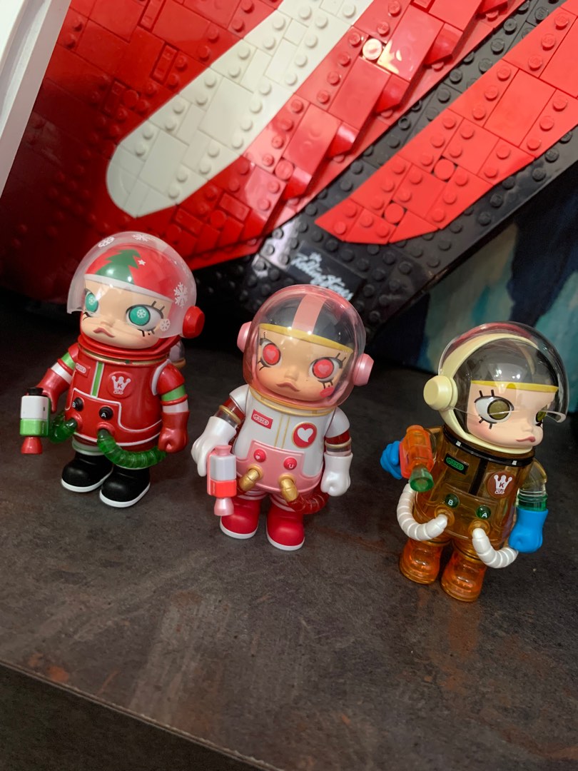 Pop mart Molly, Hobbies & Toys, Collectibles & Memorabilia, Fan ...