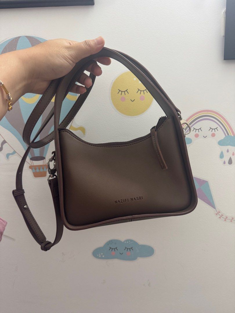 Nazifi nazri, Women's Fashion, Bags & Wallets, Cross-body Bags on Carousell