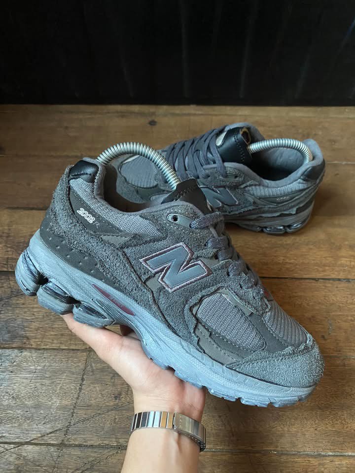 NB 2002r Protection Pack Phantom, Women's Fashion, Footwear, Sneakers ...