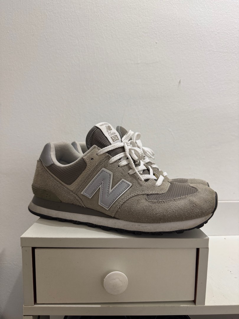 New Balance 574 | ML574EVG UK8.5, Men's Fashion, Footwear, Sneakers on Carousell