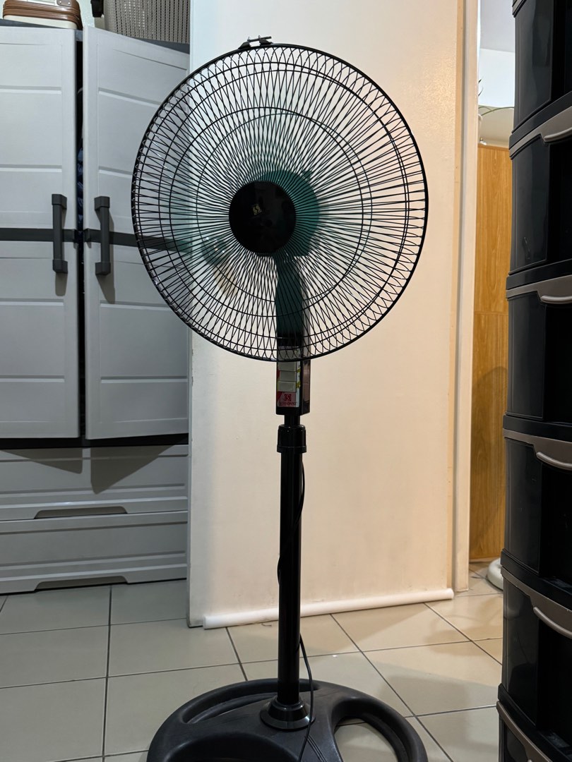 Standard Stand Fan, Furniture & Home Living, Lighting & Fans, Fans on ...