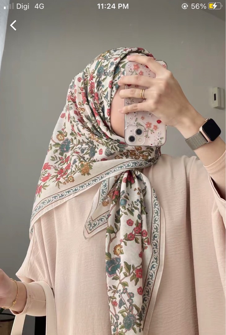 Adeline Hijab Bawal in code Embun Hot Selling, Women's Fashion, Muslimah Fashion, Hijabs on ...