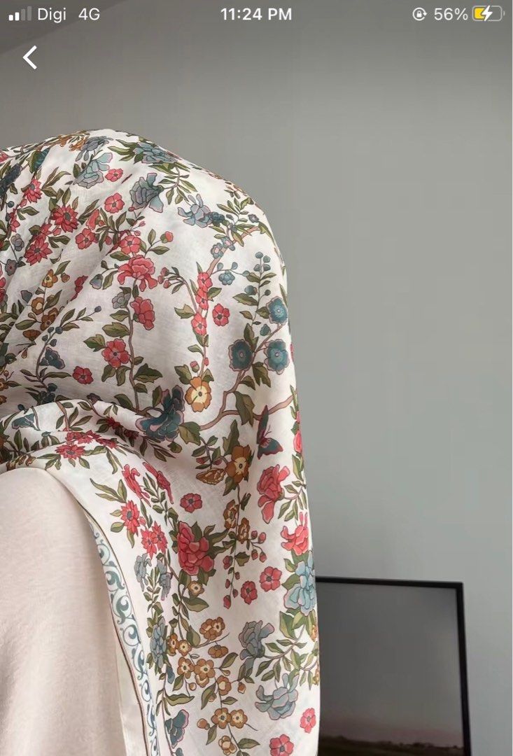 Adeline Hijab Bawal in code Embun Hot Selling, Women's Fashion, Muslimah Fashion, Hijabs on ...