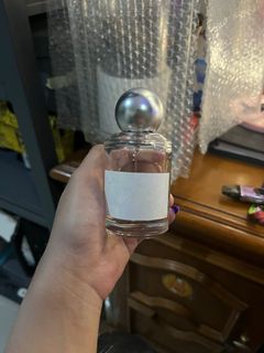 Alchemist powder room, Kesehatan & Kecantikan, Parfum, Kuku & Lainnya ...