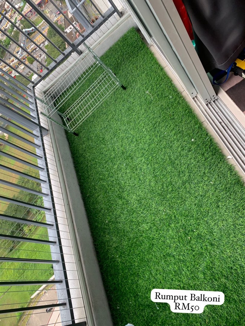 Artificial Grass Rumput Palsu Balcony, Furniture & Home Living, Home ...