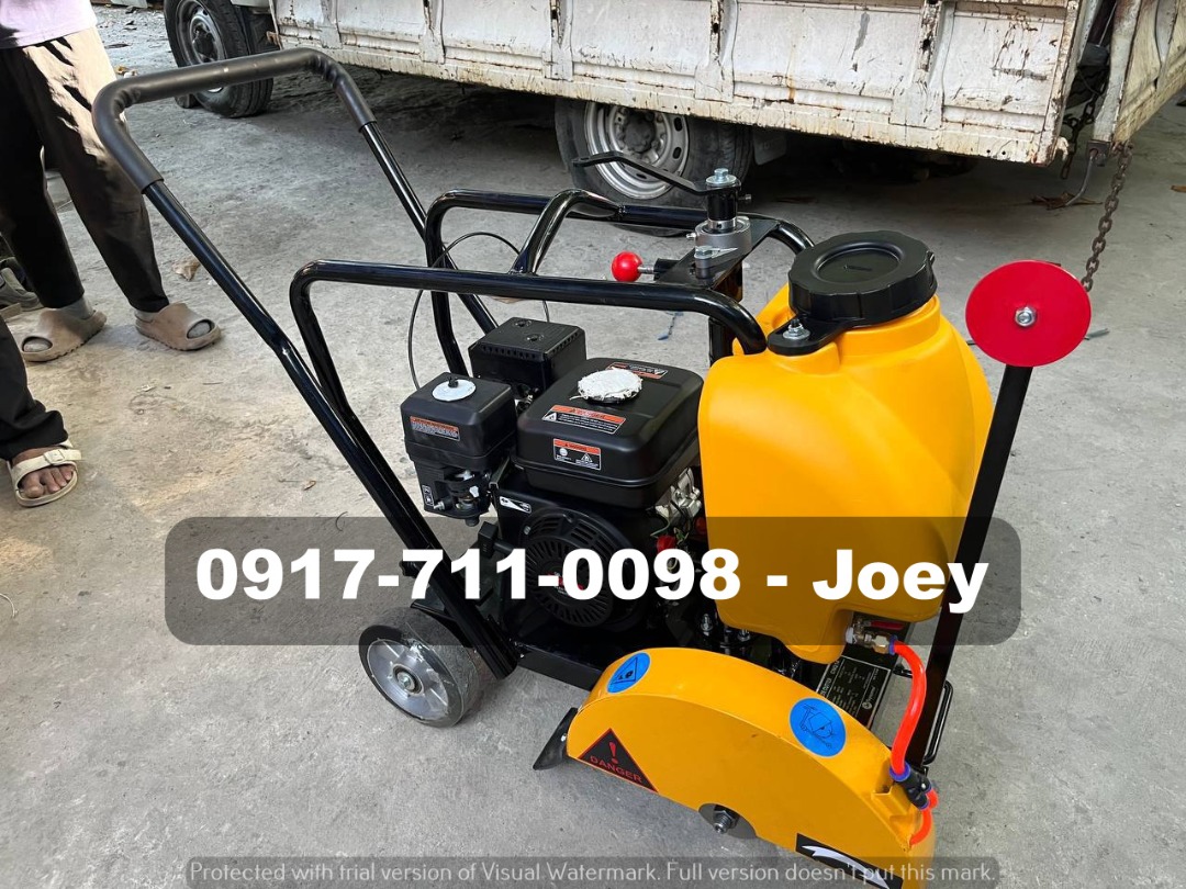 Concrete Cutter Robin EY28 (7Hp), Commercial & Industrial, Construction ...