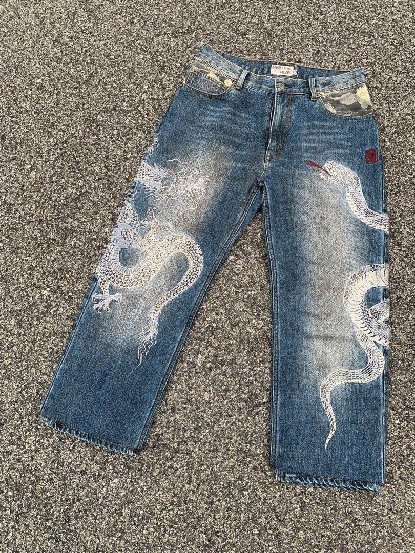 Karakuri Tamashii Dragon x Snake Embroidered Jeans, Men's Fashion ...