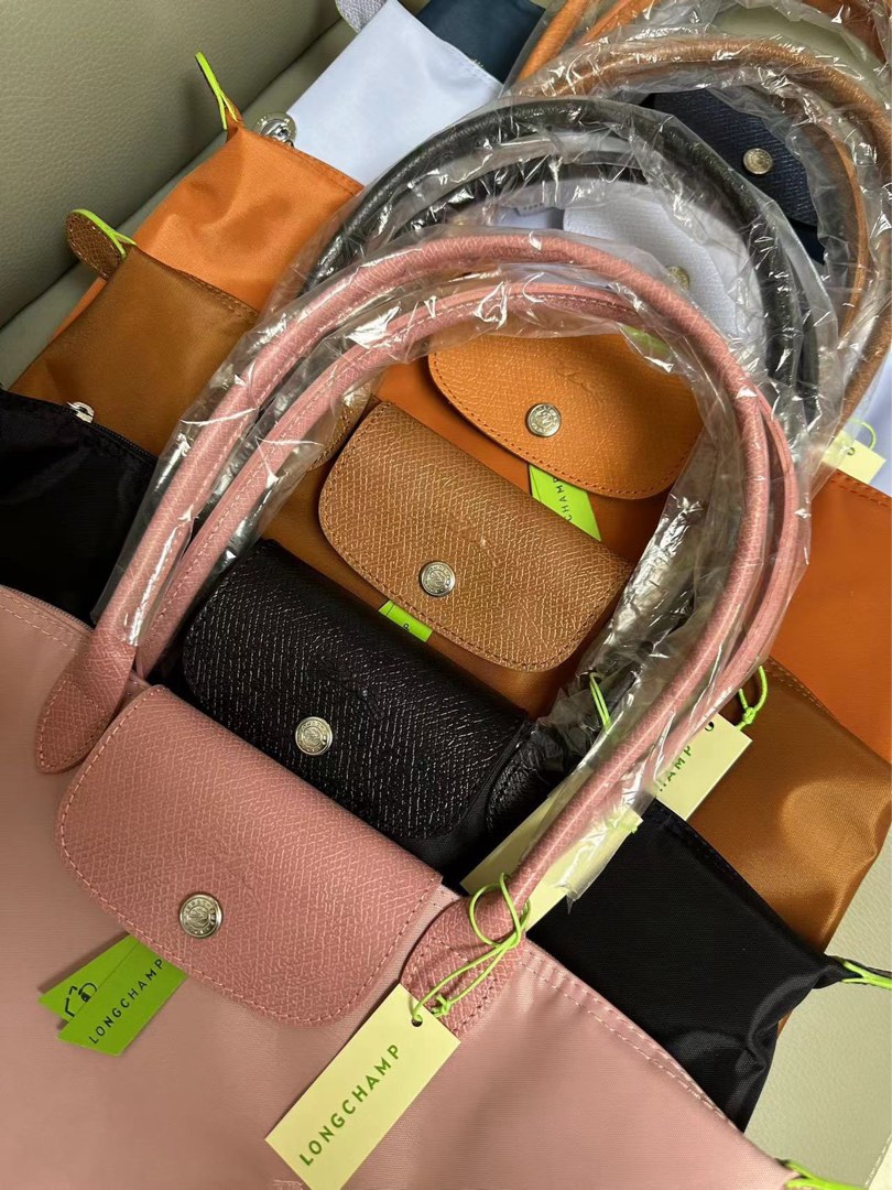 Longcham Real Shot Le Pliage, Women's Fashion, Bags & Wallets, Shoulder ...