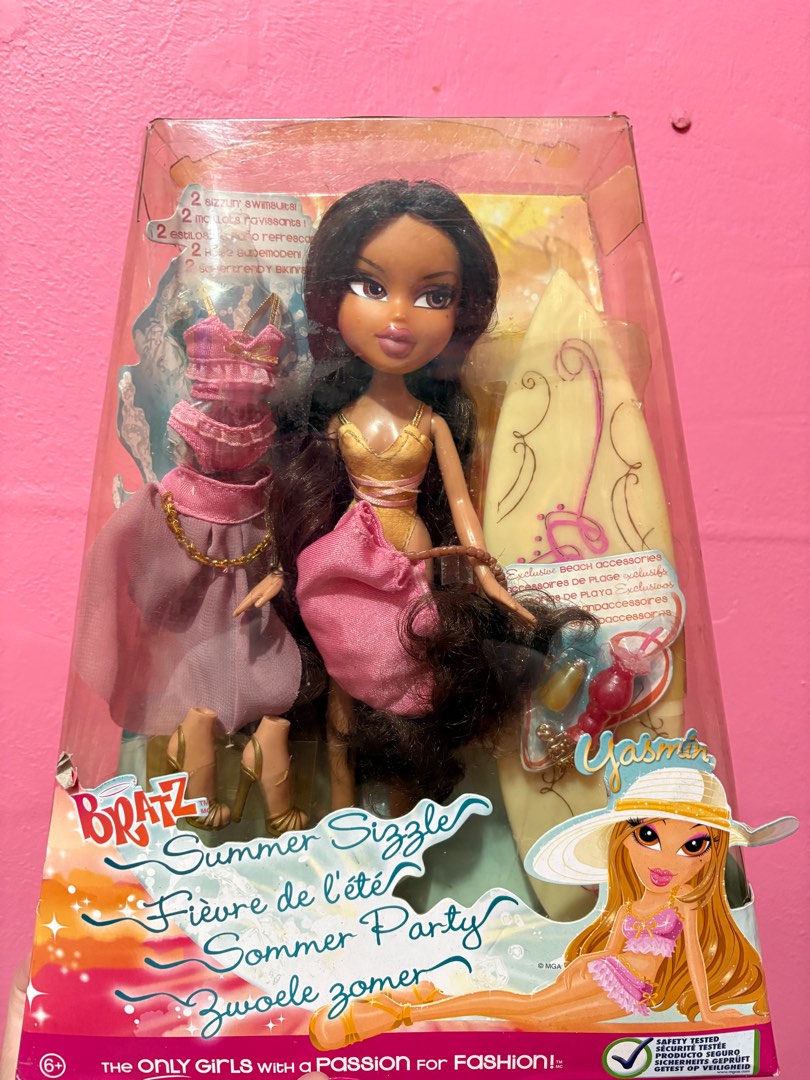 MGA ENTERTAINMENT BRATZ SPRING BREAK SERIES 10 INCH DOLL SET - YASMIN ...
