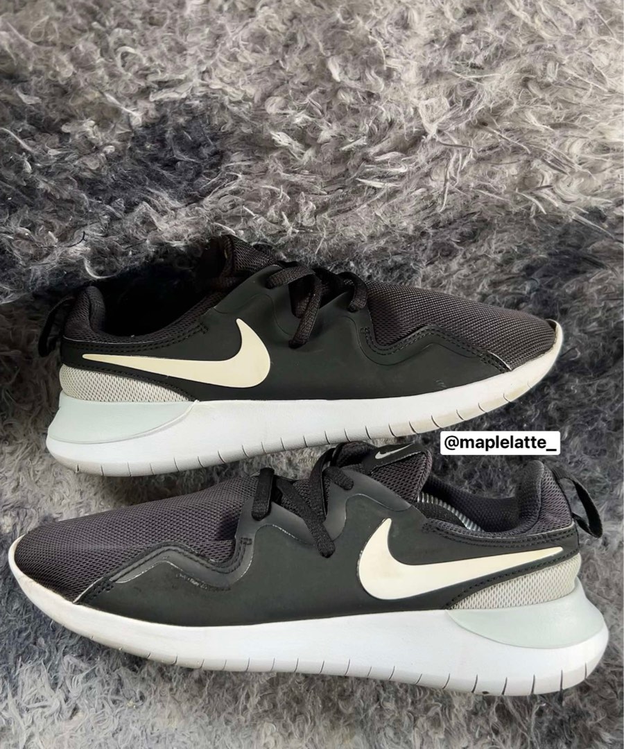 Nike Tessen Running Black White Shoes, Women's Fashion, Footwear ...