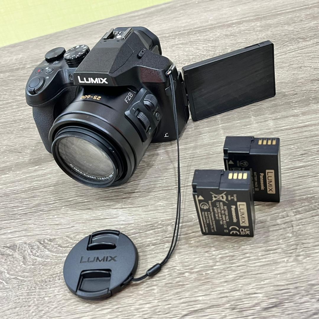 PANASONIC LUMIX FZ300, Photography, Cameras on Carousell