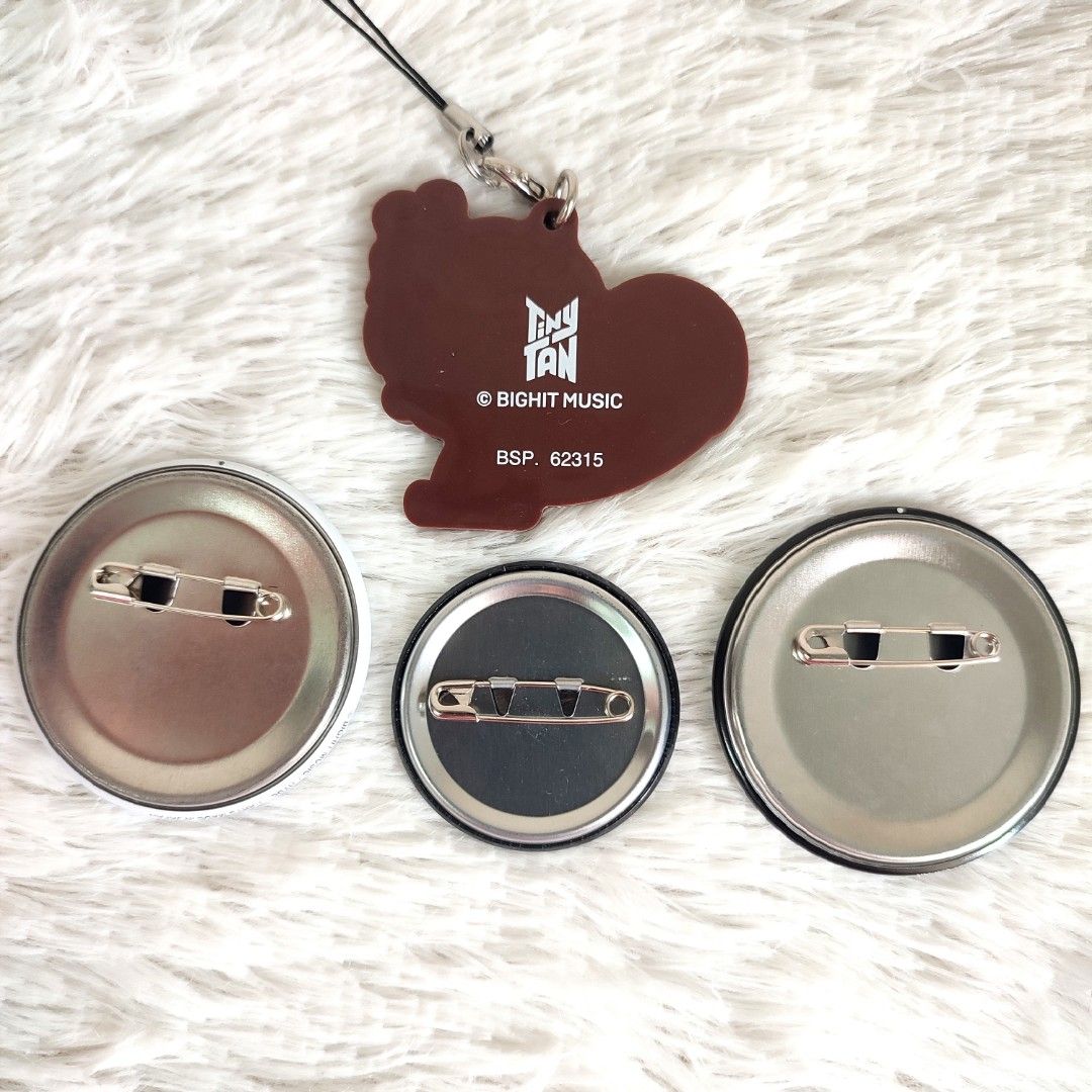 Set Tiny Tan & Krunk G-Dragon Pin Badges & Keychain, Women's Fashion ...
