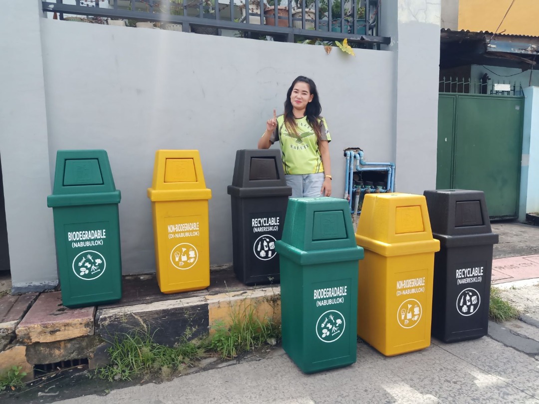 trash bin sets, Furniture & Home Living, Cleaning & Homecare Supplies ...