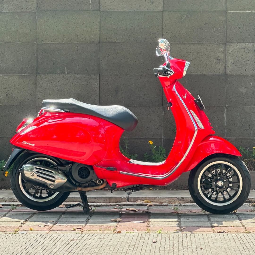 Vespa Sprint IGET ABS FACELIFT 150 ie tahun 2019 warna MERAH, Motor di ...