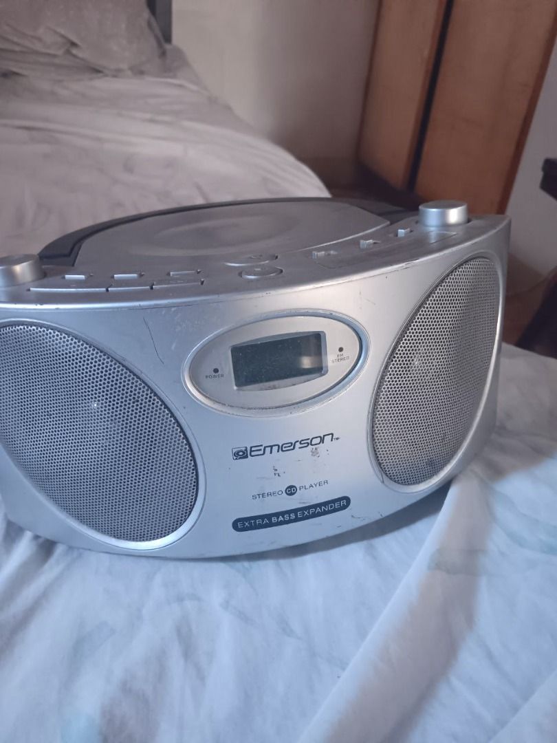 (UNKNOWN CONDITION) Emerson PD6810 CD/Radio Boombox - For Sale (Read ...