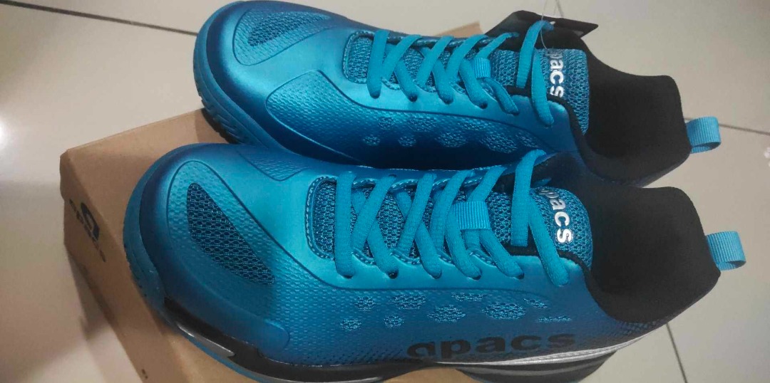 Apacs Badminton Shoes, Men's Fashion, Footwear, Boots on Carousell