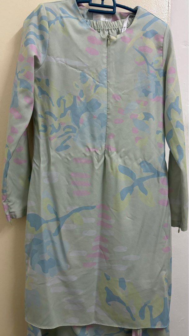 Baju kurung Jeero Zerol, Women's Fashion, Muslimah Fashion, Baju Kurung ...