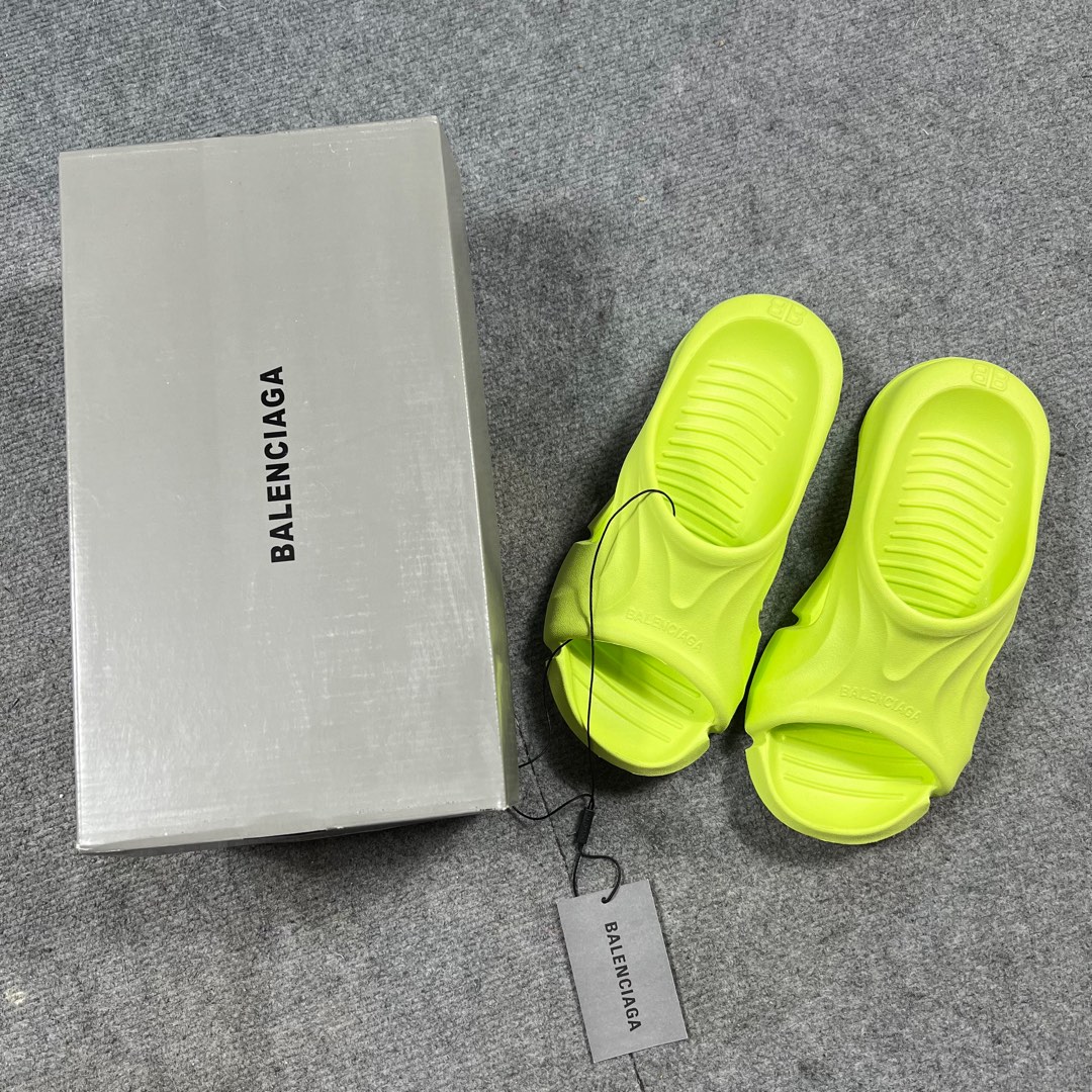 Balenciaga mold slide neon (Authentic), Men's Fashion, Footwear ...