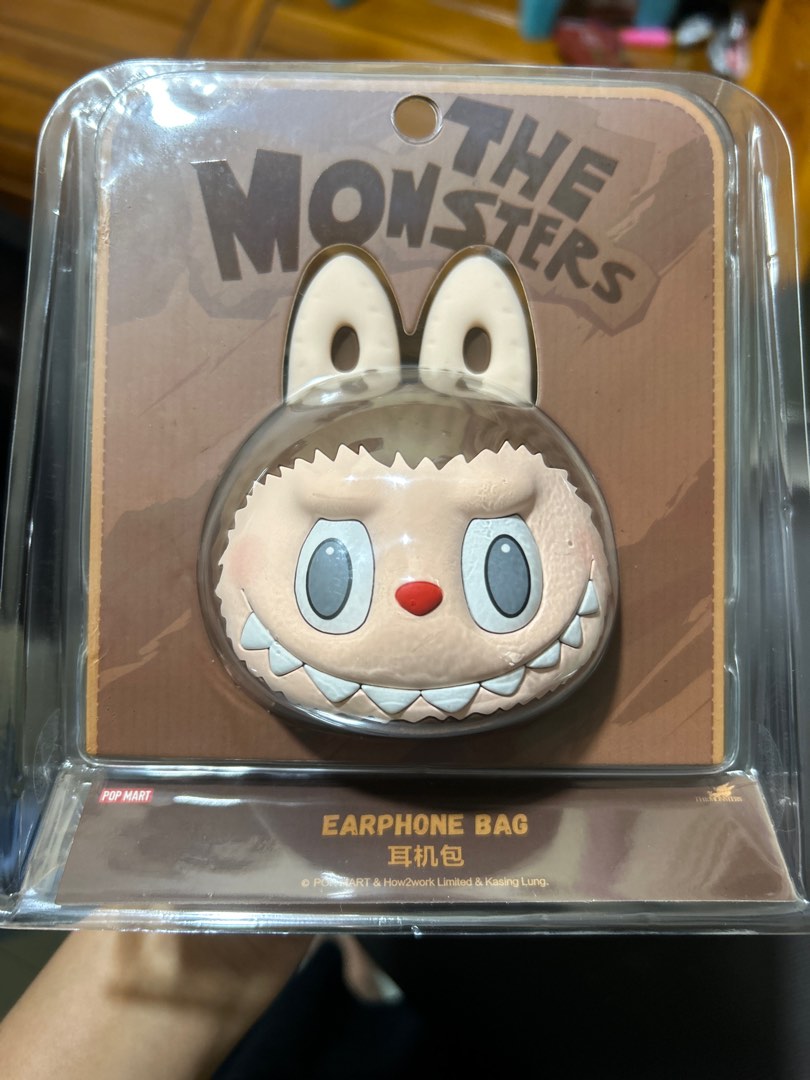 Earphone bag silicon labubu, Toys & Collectibles, Mainan di Carousell