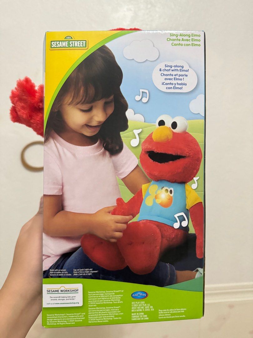 Elmo sing along, Hobbies & Toys, Toys & Games on Carousell