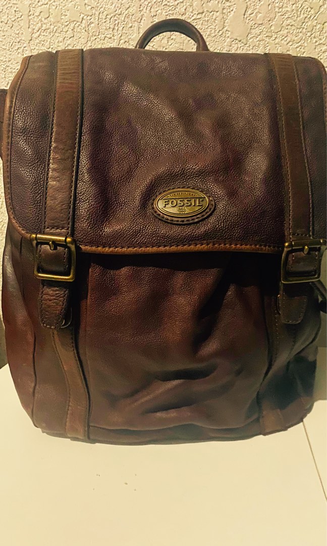 Fossil All leather Backpack, Men's Fashion, Bags, Backpacks on Carousell