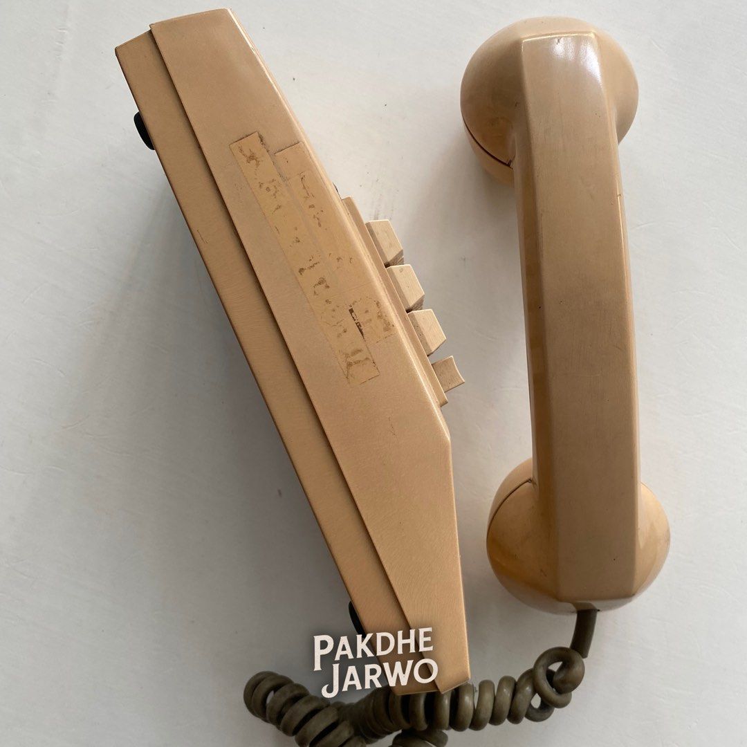 Intercom Jadul (Telephone Internal), Antik, Pajangan di Carousell