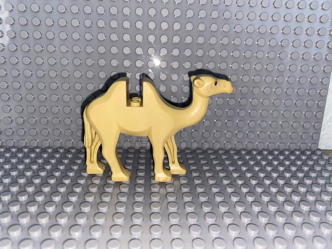 Lego Camel with Black Eyes and White Pupils Pattern, Hobbies & Toys ...