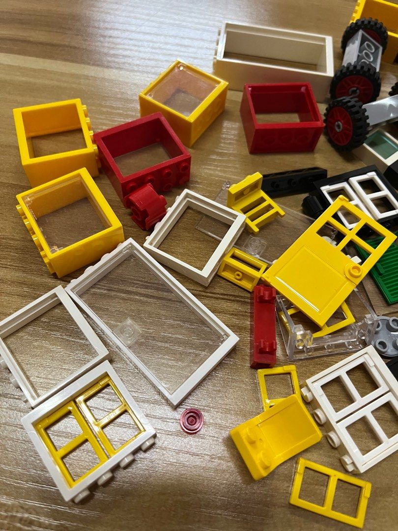 LEGO Vintage window part, Hobbies & Toys, Toys & Games on Carousell