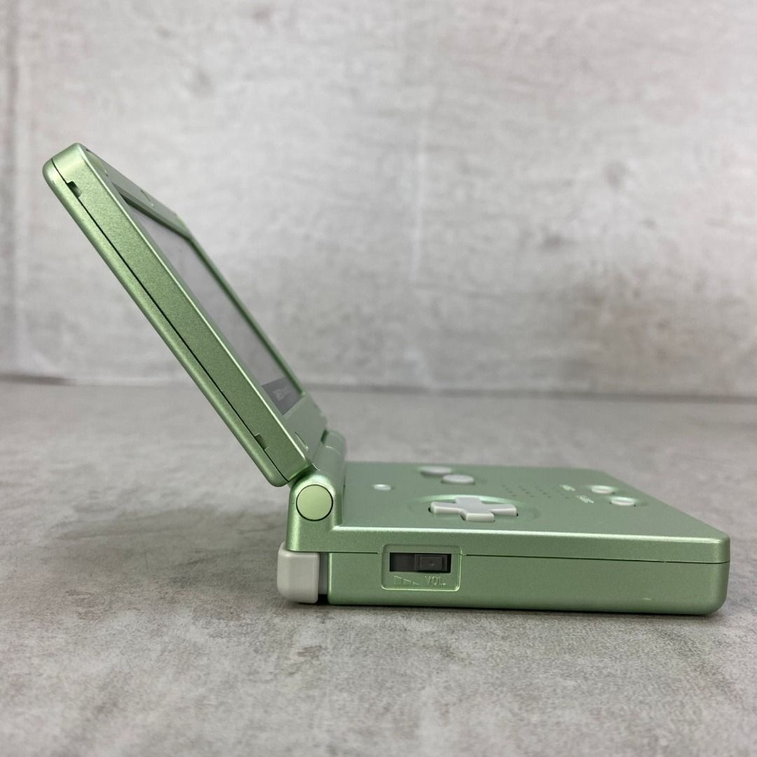 Nintendo GAMEBOY ADVANCE SP, sold exclusively at Toys R Us, pearl green ...