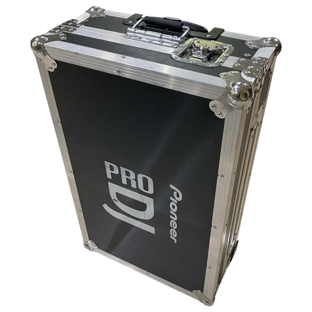 Pioneer Pro DJ FLX6 Flight Case, Audio, Other Audio Equipment on Carousell