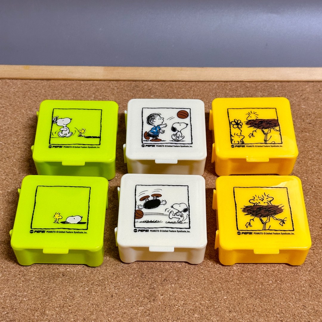 Snoopy Plastic Mini Container - Php 75 each H:2.5cm, L:5.3cm, Hobbies ...