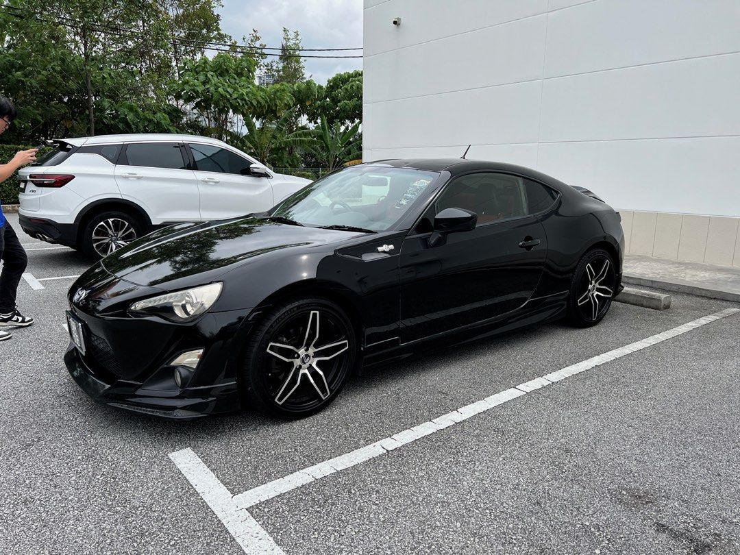 Toyota GT86 ZN6 auto reg 2015, Cars, Cars for Sale on Carousell