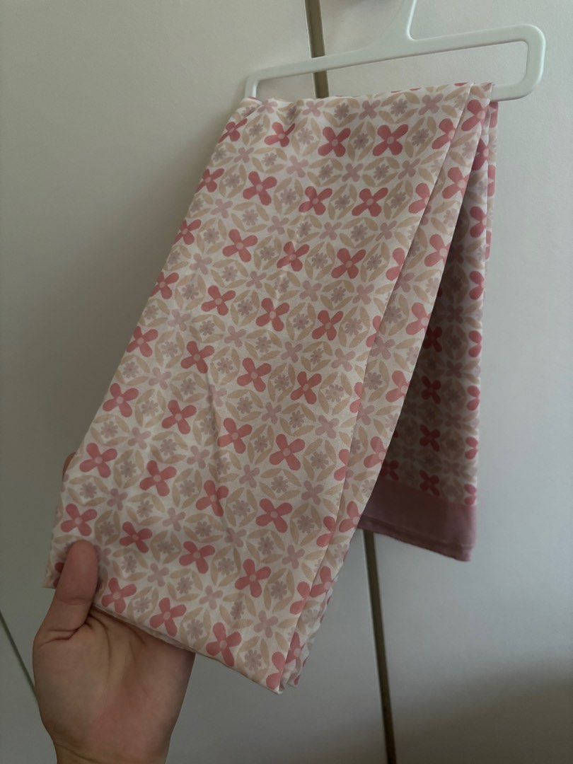 Tudung ruffle bawal, Women's Fashion, Muslimah Fashion, Hijabs on Carousell