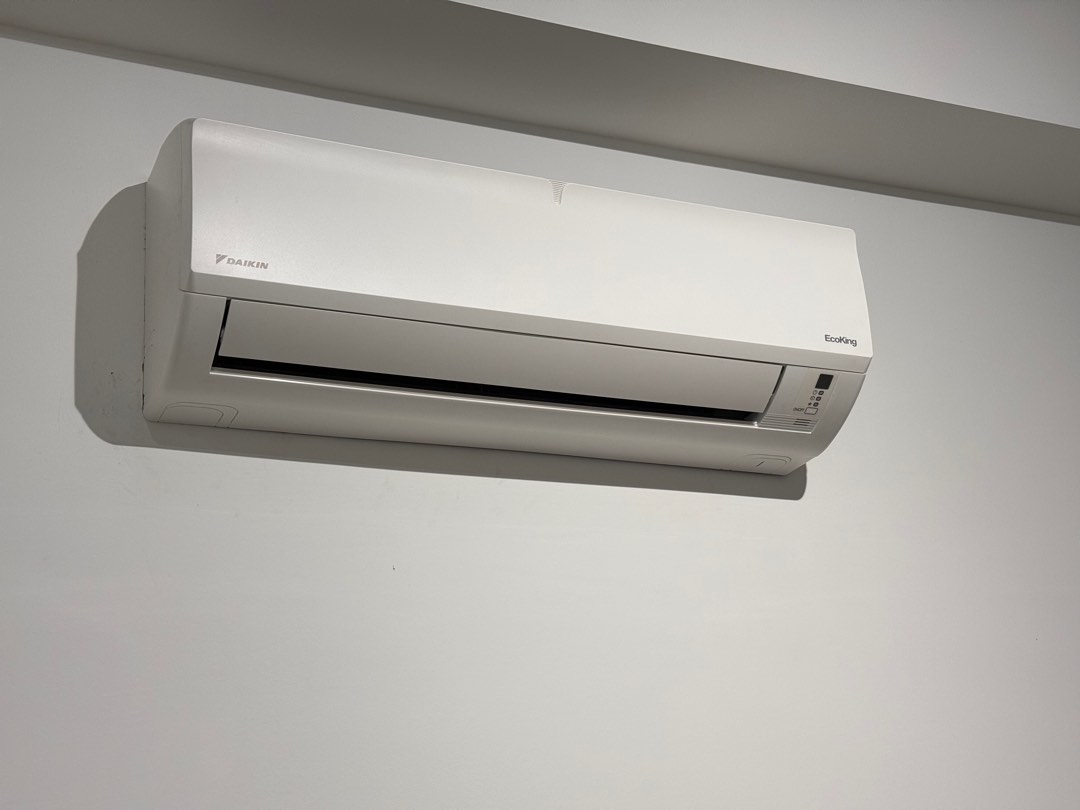 Used Daikin Ecoking 1.0hp Non-Inverter, TV & Home Appliances, Air ...