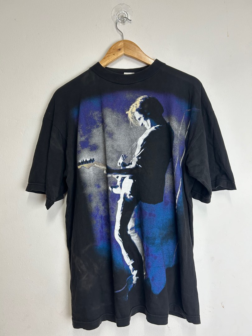 VINTAGE BRYAN ADAMS 90s, Men's Fashion, Activewear on Carousell