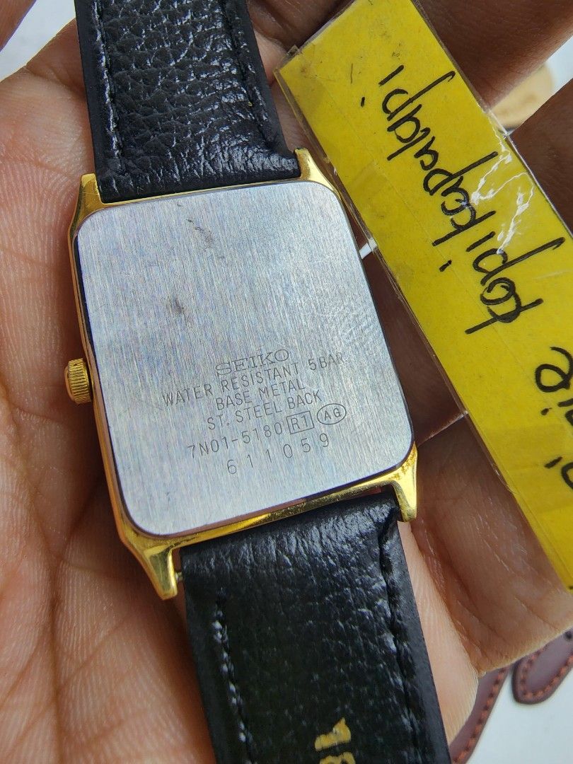 Vtg Seiko Tank Men Saiz Black Dial Japan 90s, Men's Fashion, Watches ...