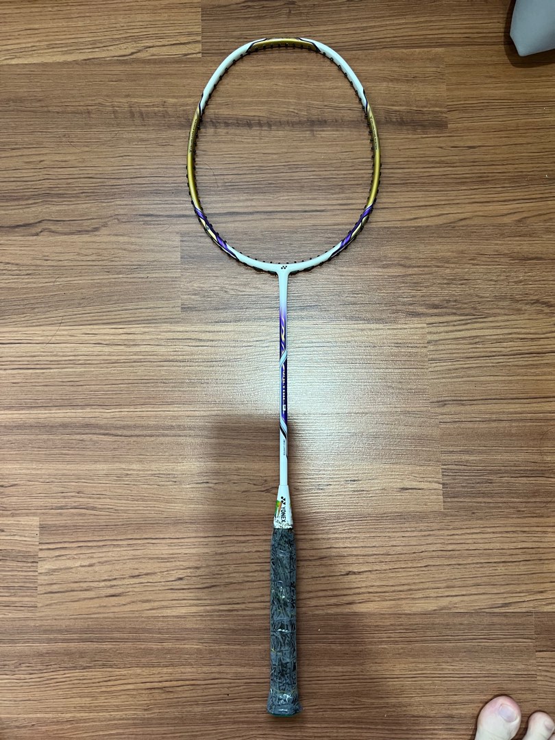 Badminton racket yonex, root - Yonex voltric 9 3G - no grip no string ...