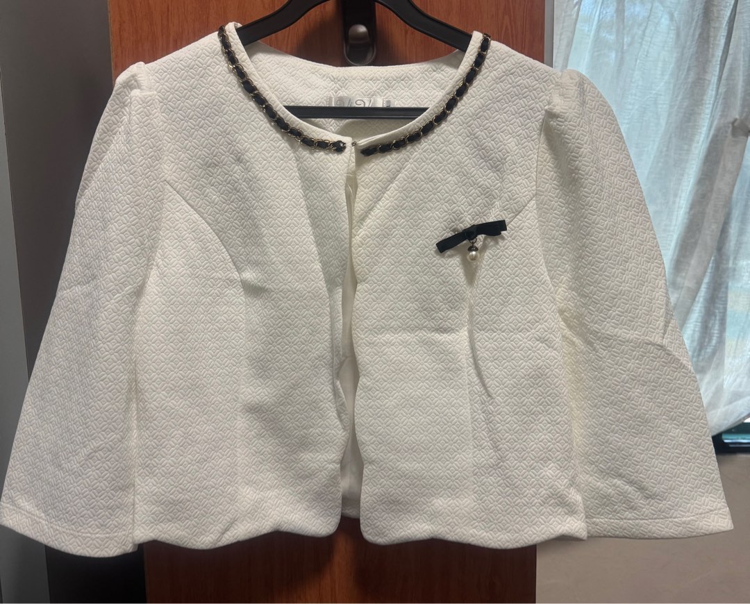 Brand New ViVi Cream Cropped Jacket with Ribbon-Looped Detail at ...