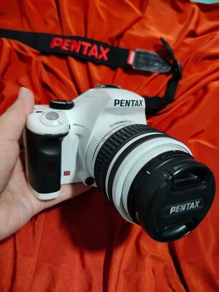DSLR PENTAX WHITE, Photography, Cameras on Carousell