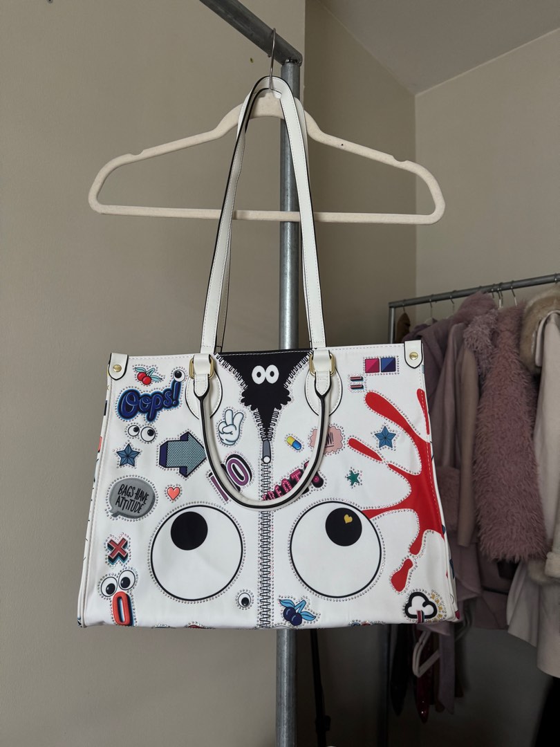 Eye theme tote bag, Women's Fashion, Bags & Wallets, Tote Bags on Carousell