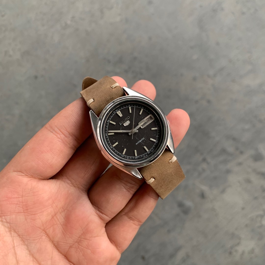 jam tangan vintage seiko 7009 series, Fesyen Pria, Jam Tangan di Carousell