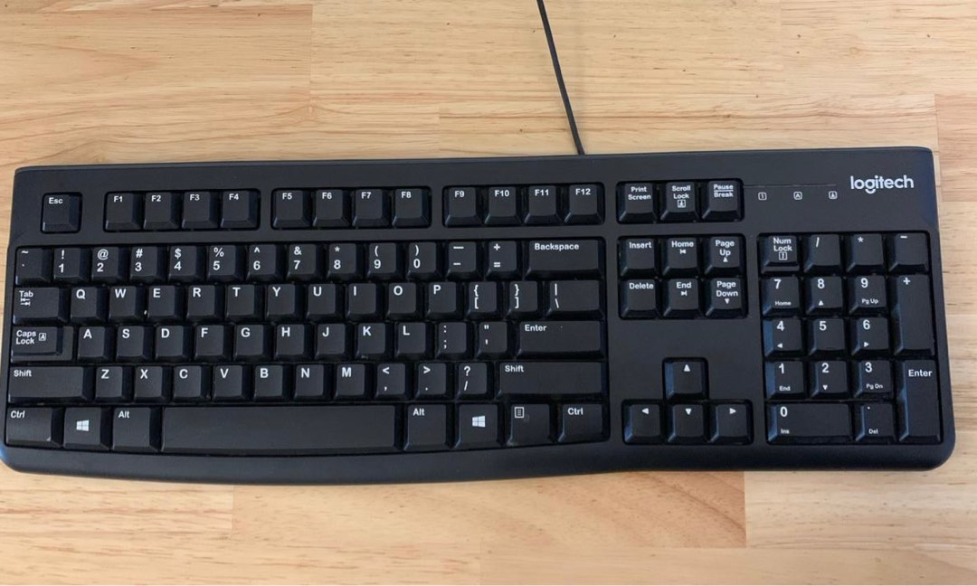 Keyboard USB Logitech K120 + Mouse, Elektronik, Bagian Komputer ...