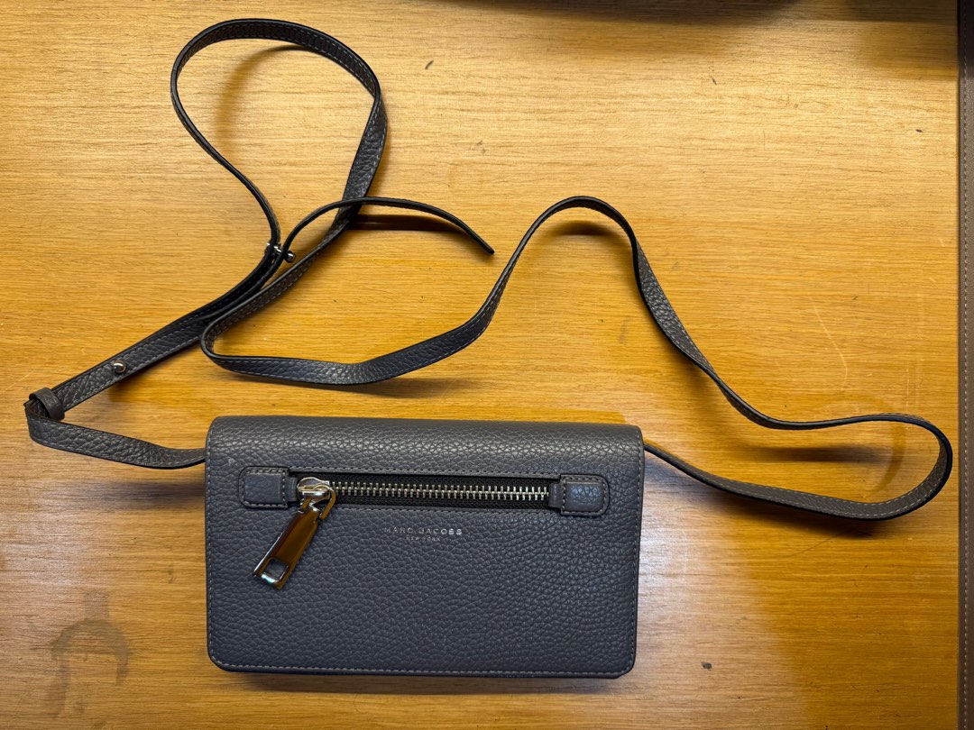 Marc Jacobs Gotham Pebbled Leather Crossbody Bag, Women's Fashion, Bags ...