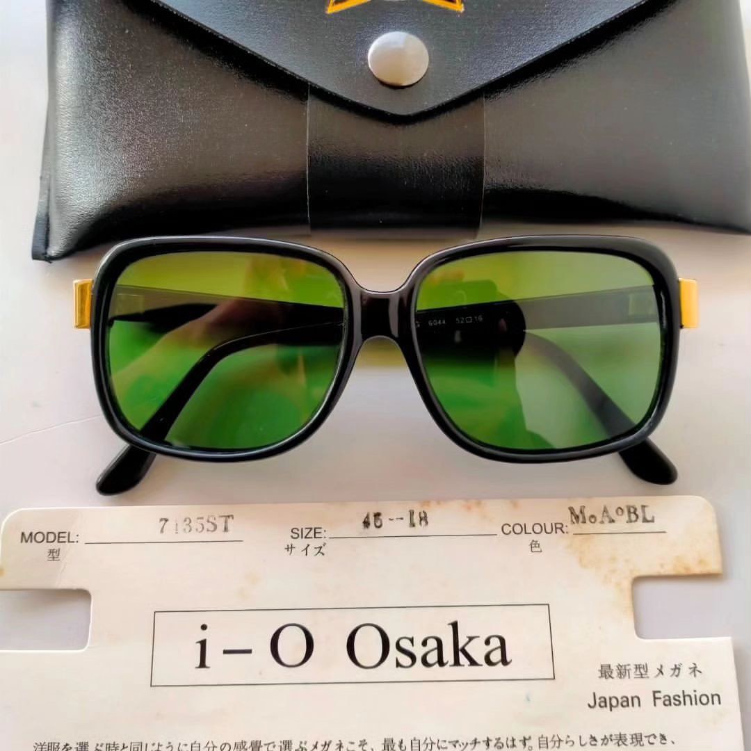 Vintage sunglasses 70s Brand: BOWLING Size: 52-16 Frame optyl terdapat ...