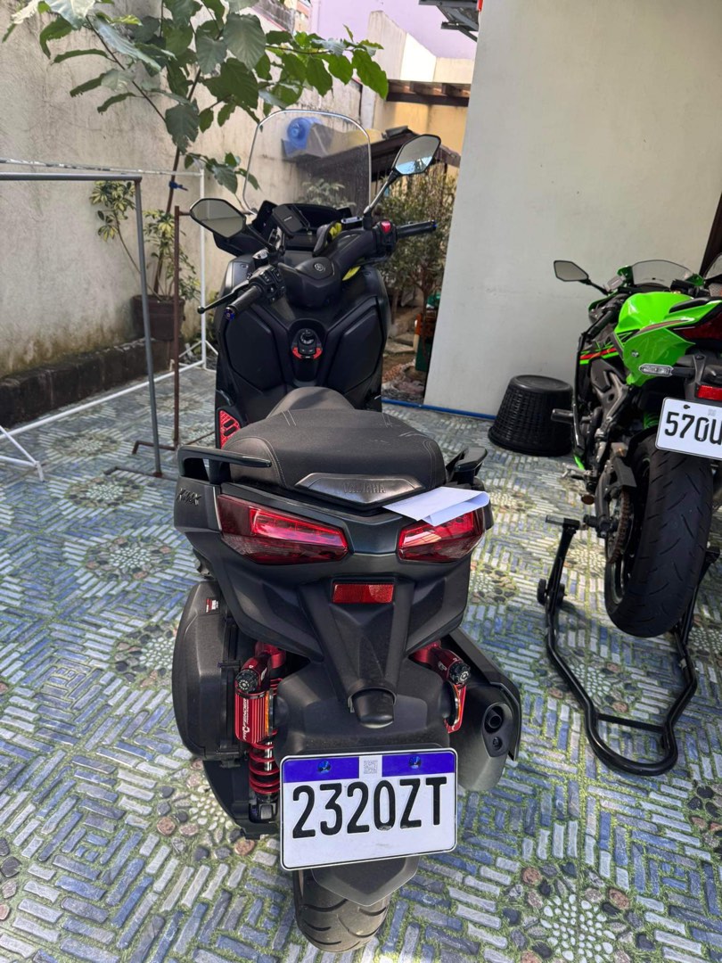 Xmax version 2 model 2024, Motorbikes, Motorbikes for Sale on Carousell