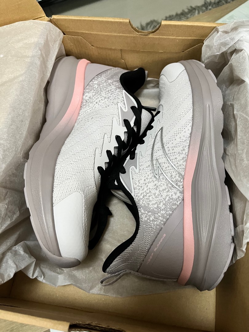 Anta US Size 7 Running Shoes, Women's Fashion, Footwear, Sneakers on ...
