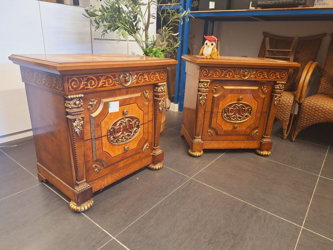 Antique French Style Rococo Marquetry Wooden Bedside Table | Meja Sisi ...