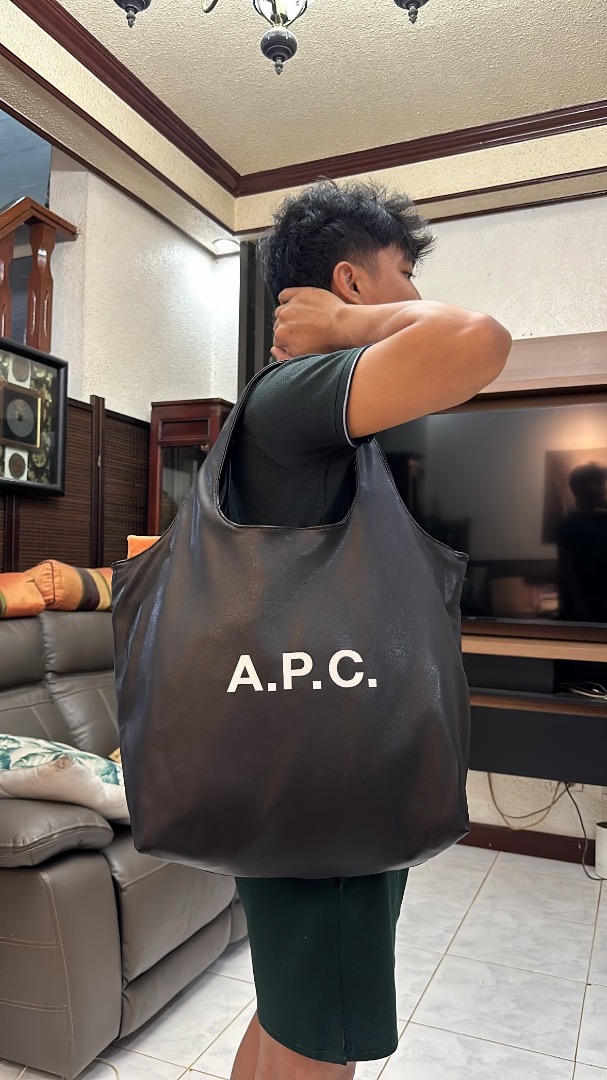 APC Ninon Tote Bag (Slightly Used), Luxury, Bags & Wallets on Carousell