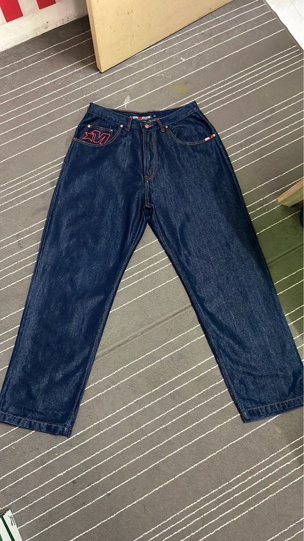 BAGGY JEANS MECCA, FUBU, JNCO, SOHK, ECKO, ALIEN WORKSHOP, DOG TOWN ...