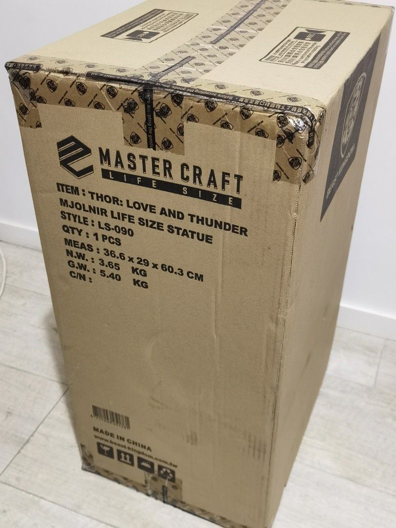 Beast Kingdom LS-090 Thor: Love and Thunder Mjolnir Life size Statue, 興趣及遊戲, 玩具 & 遊戲類 - Carousell